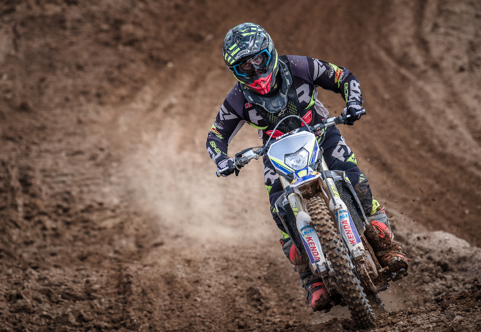 Dirt Bike Foot Pegs & Bar Mounts - XCGEAR